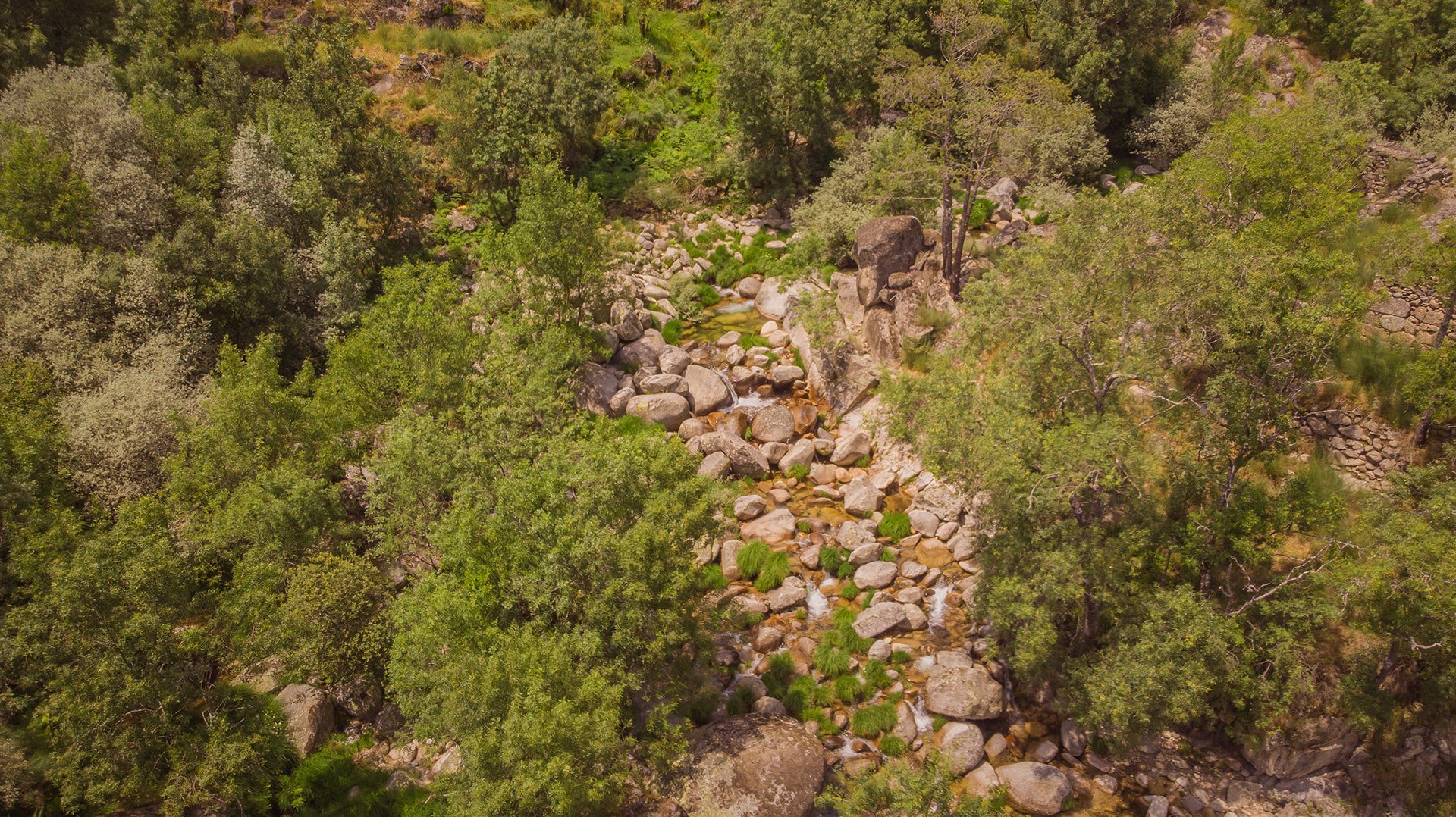 "Cortes do Meio" "Serra da Estrela" "cascatas" "poços "Aldeias de ...